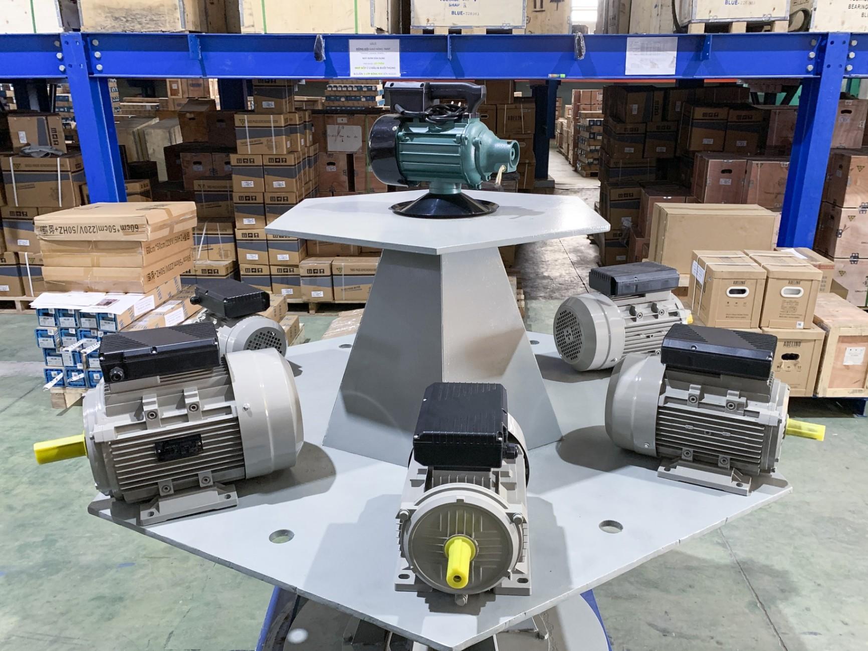 About Us - Learn EEE