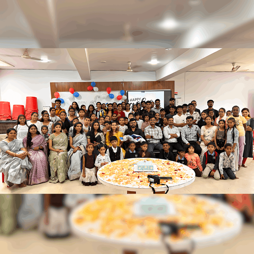 About Us - Persona English